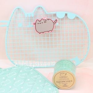 Pusheen | Kitchen | Pusheen Baking Set Of 3 | Poshmark